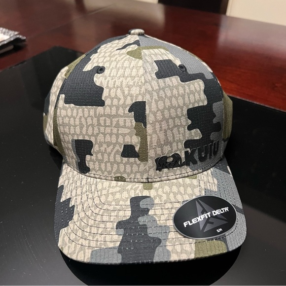 KUIU | Accessories | New Kuiu Flexfit Delta Camo Hat Size Sm | Poshmark